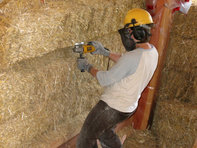 Light Clay Straw Stuffing – TRC Timberworks